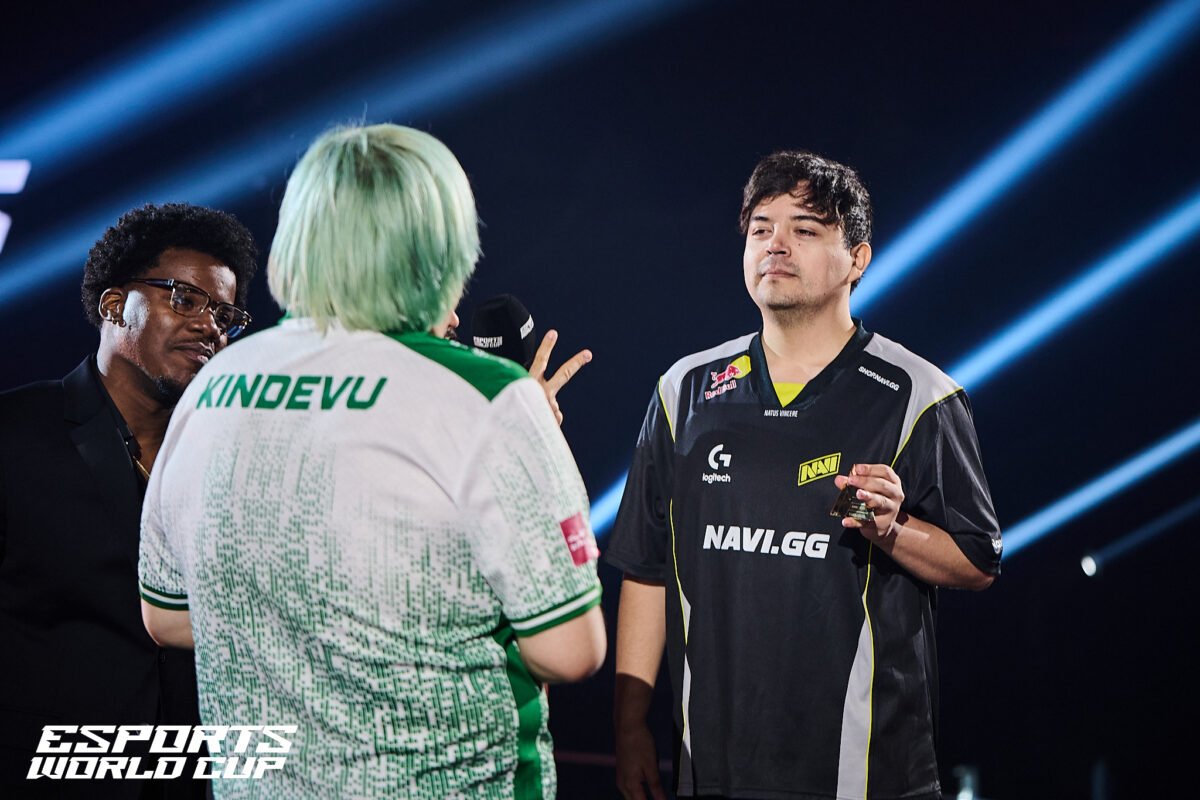 NAVI DarkAngel вийшов у топ-8 плей-оф EWC 2025 з Fatal Fury: COTW